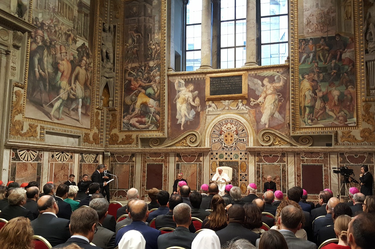 Pope to Communications Dicastery: Be Christian witnesses to Truth